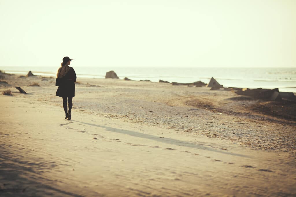 10 Extraordinary Traits of a Faithful Woman - Her View From Home